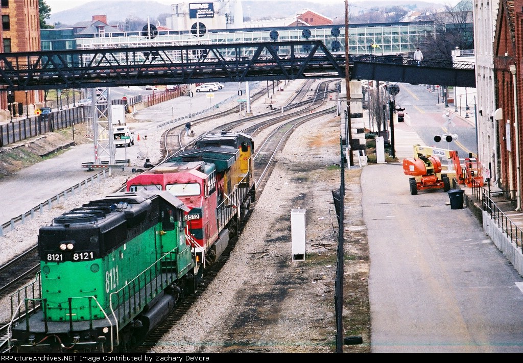 FURX 8121 heads towards the Shops